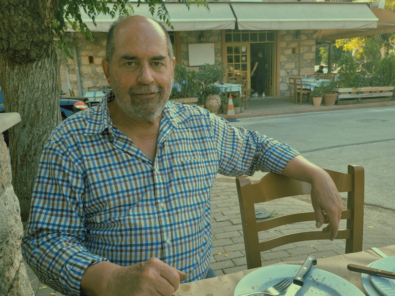 Donate in memory of John Liaskos - Cancer Council Victoria